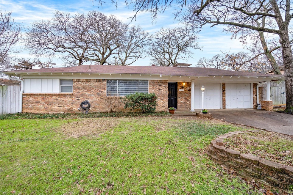 605 W Cheryl Ave, Hurst, TX 76053 | MLS# 20506076