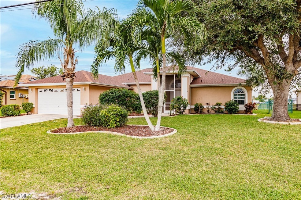 17 SE 15th Ave, Cape Coral, FL 33990 | MLS# 223089093