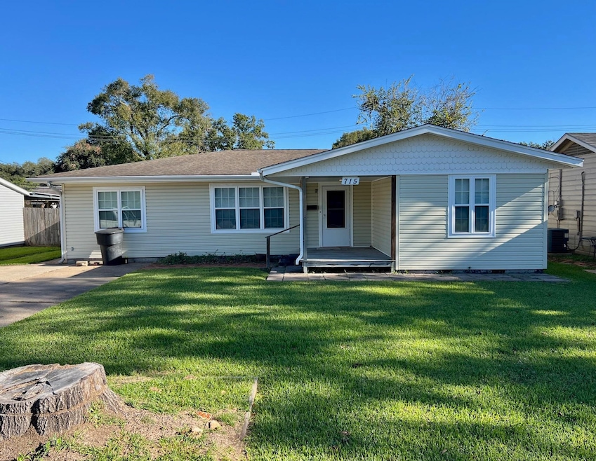 715 S 9th St, Nederland, TX 77627 | Homes.com