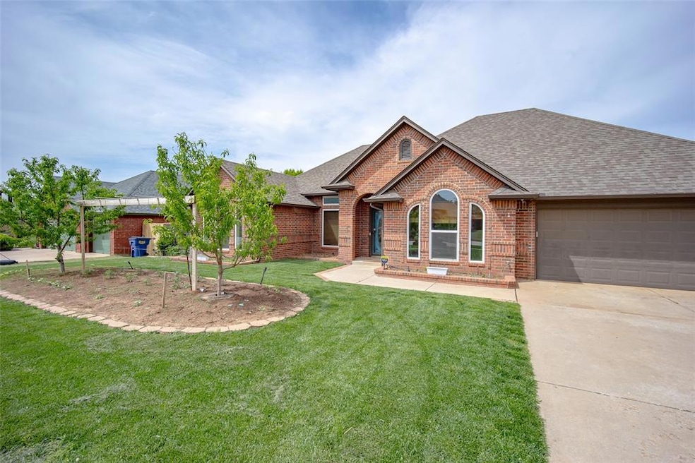 1449 W Onyx Way, Mustang, OK 73064 | Homes.com