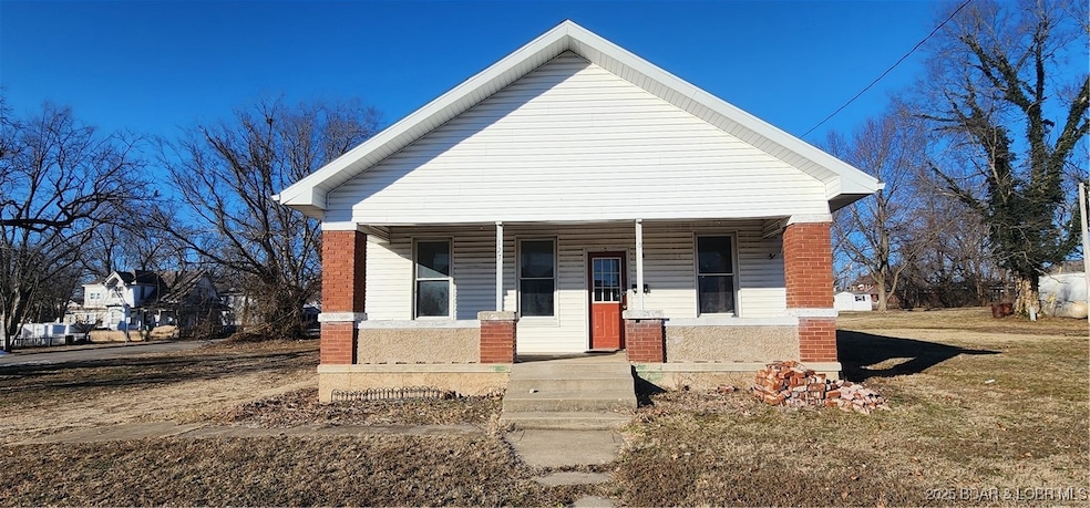 127 North St W, Eldon, MO 65026 | Homes.com