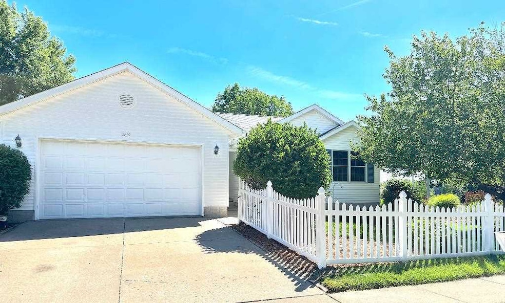 2239 W 59th St, Davenport, IA 52806- Homes.com