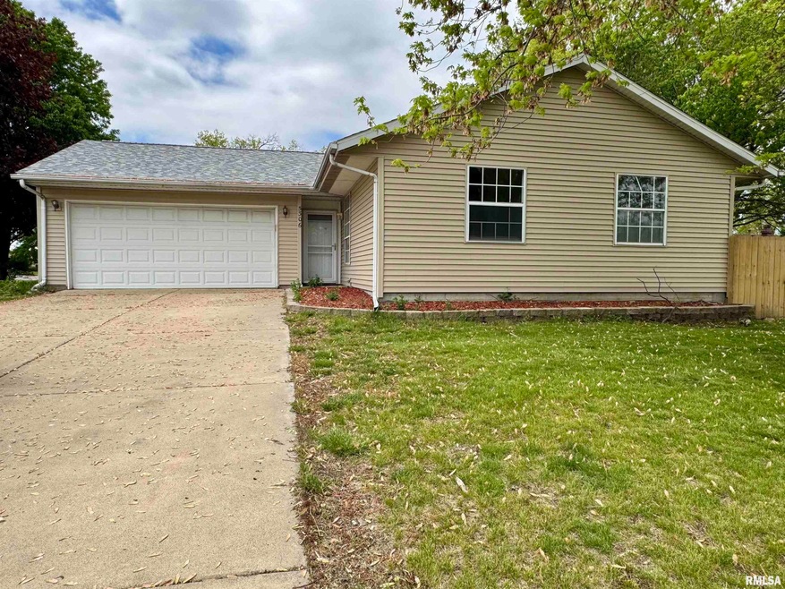 5306 N Marquette St, Davenport, IA 52806 | Homes.com