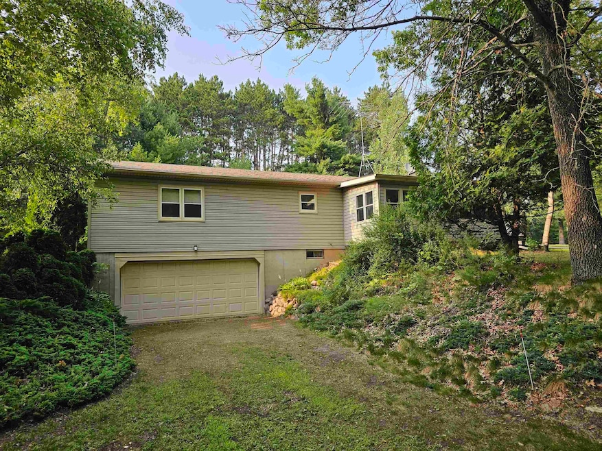 N159 Pine Ln, Waupaca, WI 54981 | MLS# 50278473