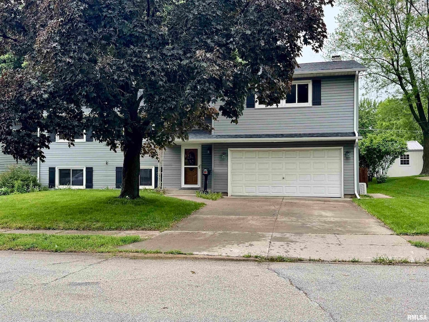 4204 Warren St, Davenport, IA 52806 | Homes.com