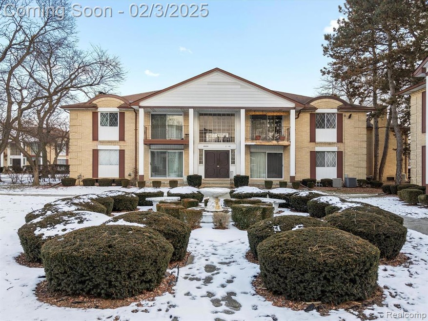 29224 Gloede Dr Unit 155, Warren, MI 48088 | Homes.com