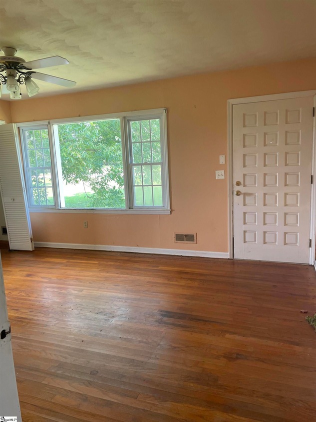8771 Parris Bridge Rd, Chesnee, SC 29323 | Homes.com 8771 Parris Bridge Rd, Chesnee, SC 29323 | Homes.com