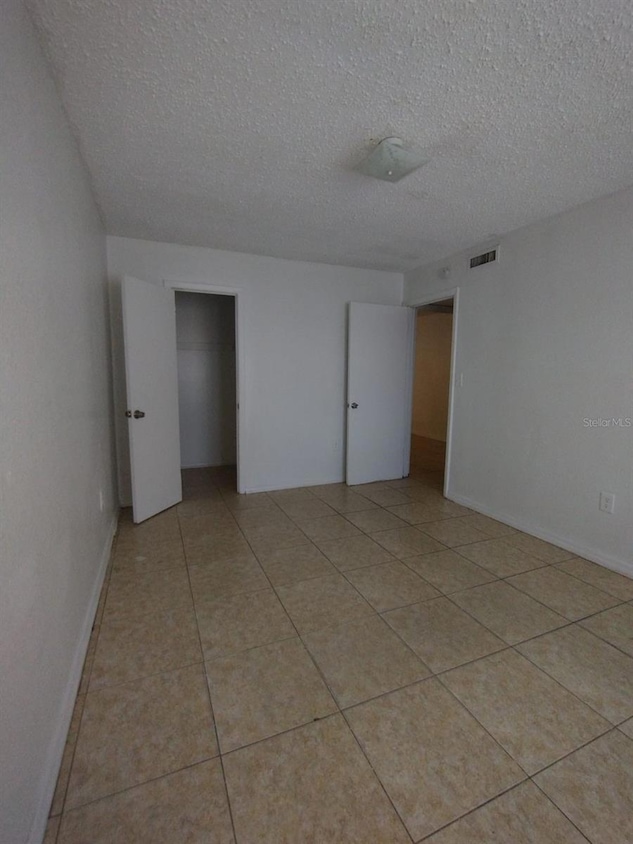 2775 L B McLeod Rd Unit B, Orlando, FL 32805 | MLS# MFRO6183042 | Homes.com