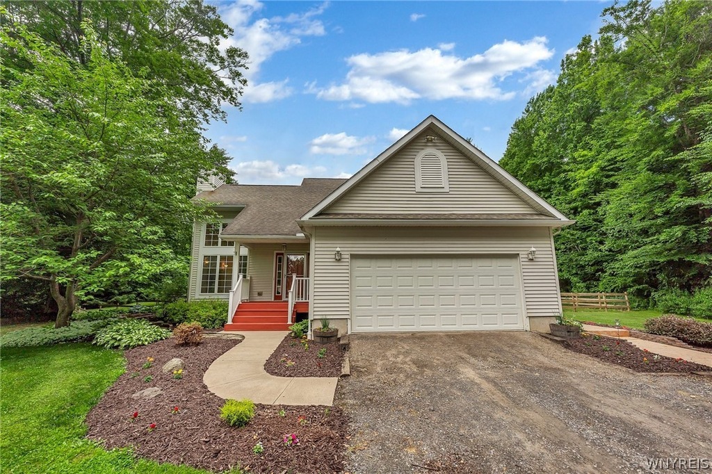 11695 Alps Rd, Lyndonville, NY 14098 | Homes.com