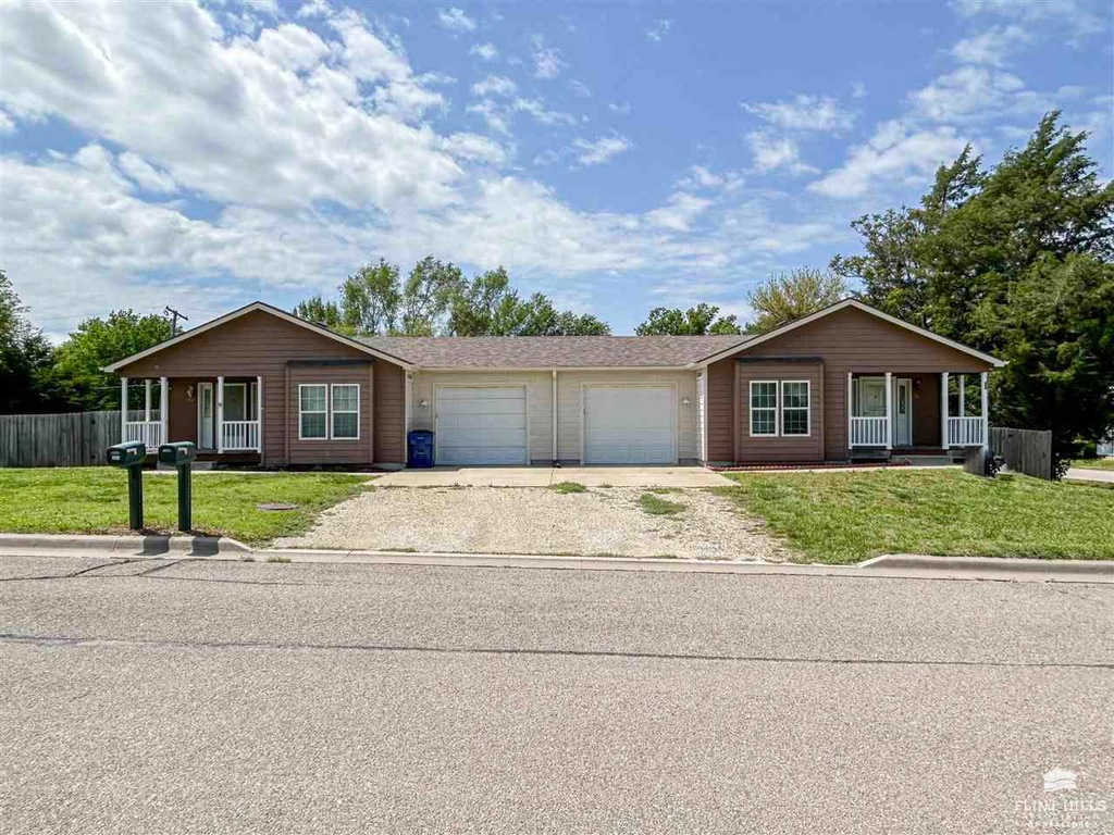 Sold 501 Layton Ln, Enterprise, KS 67441 | Homes.com