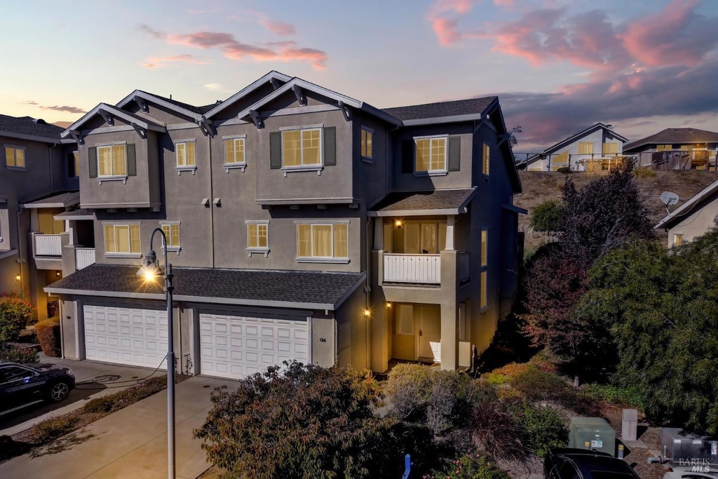 124 Shoal Dr W, Vallejo, CA 94591 | MLS# 323918616 | Homes.com