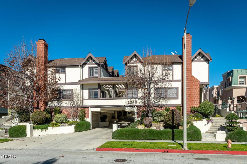 2249 Montrose Ave Unit 1, Montrose, CA 91020 | MLS# P1-12679 | Homes.com