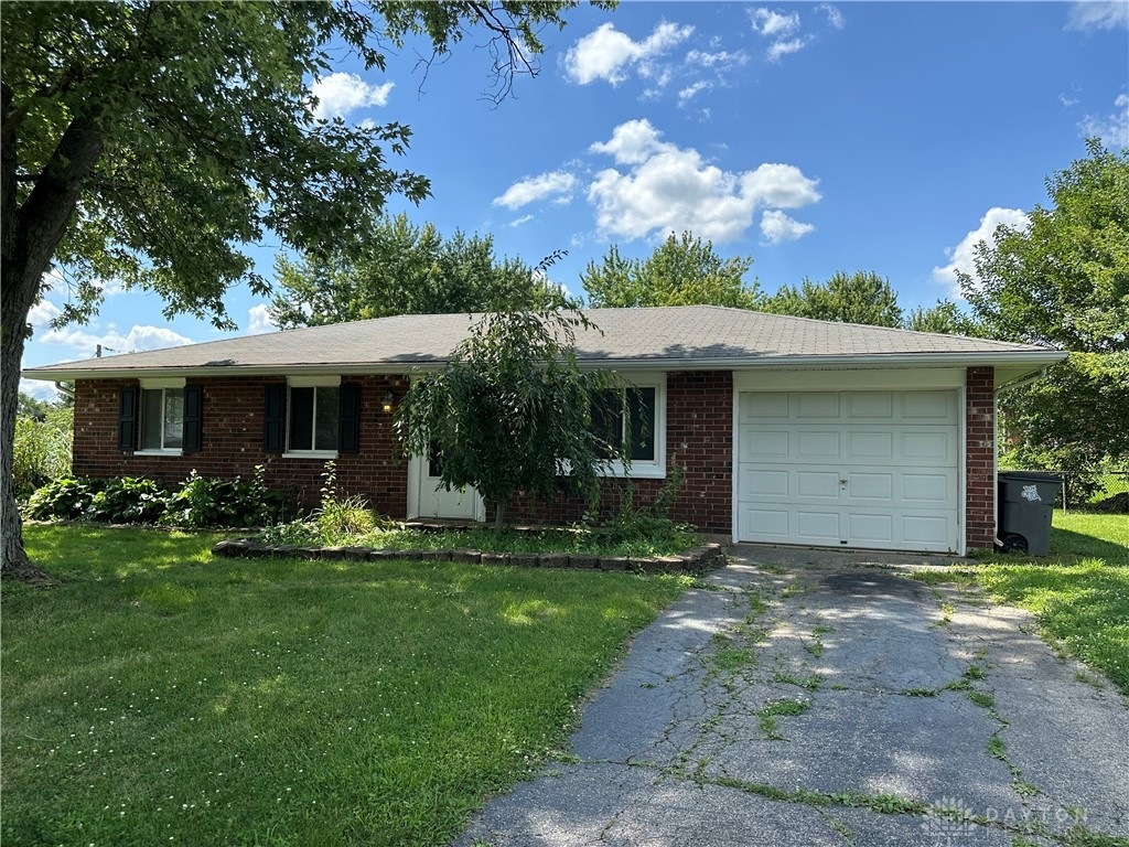 1310 Saratoga Dr, Troy, OH 45373 | MLS# 912828 | Homes.com