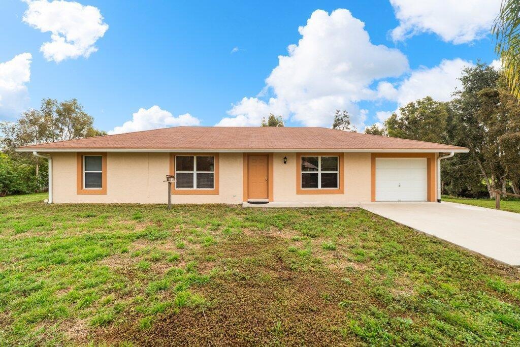 18565 40th Run N, Loxahatchee, FL 33470 | MLS# R10967158 | Homes.com