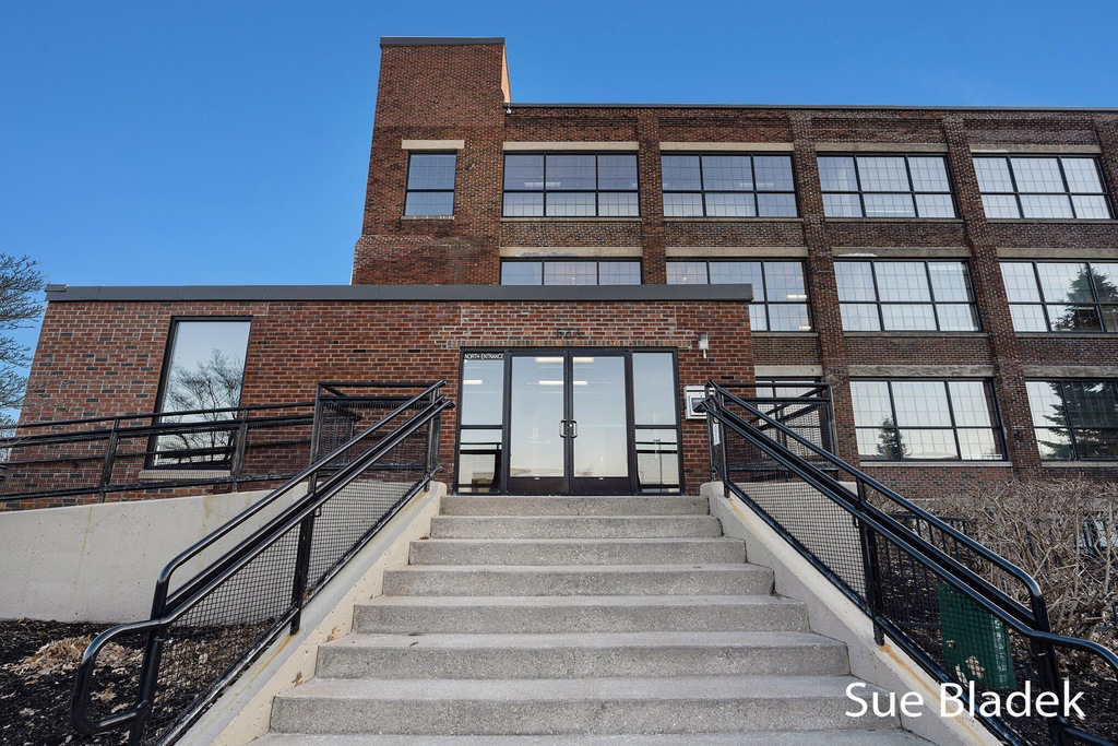 533 Columbia Ave Unit 201-203, Holland, MI 49423 | MLS# 24011944 | Homes.com