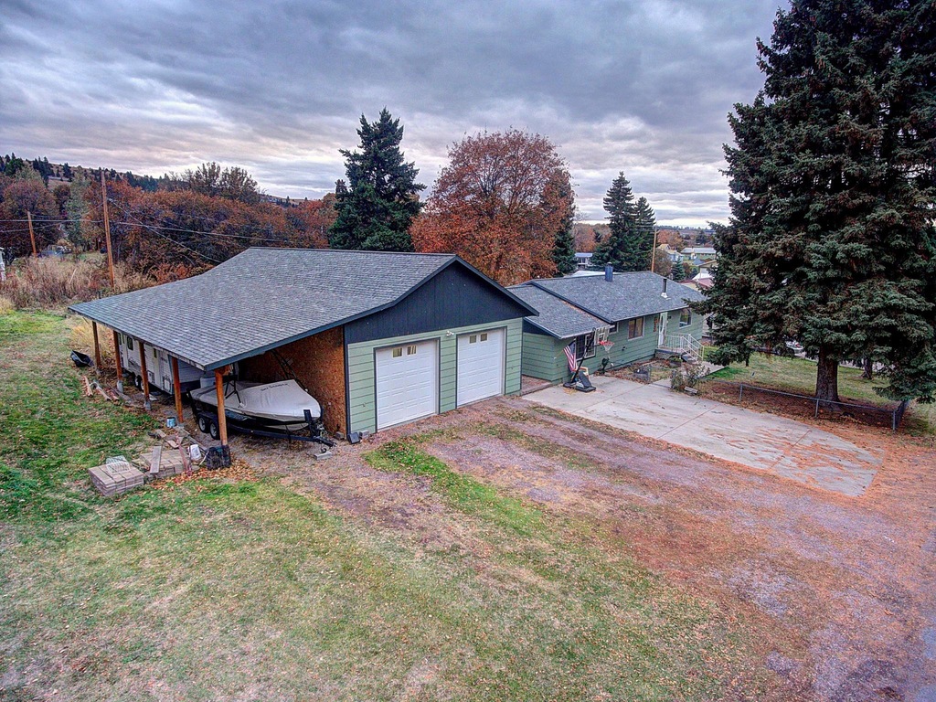 708 13th Ave E, Polson, MT 59860 | MLS# 30004659 | Homes.com