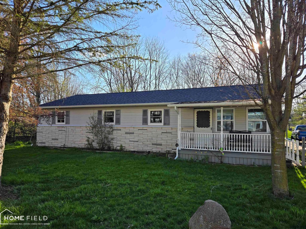 412 Robbins St, Owosso, MI 48867 | MLS# 50139477 | Homes.com