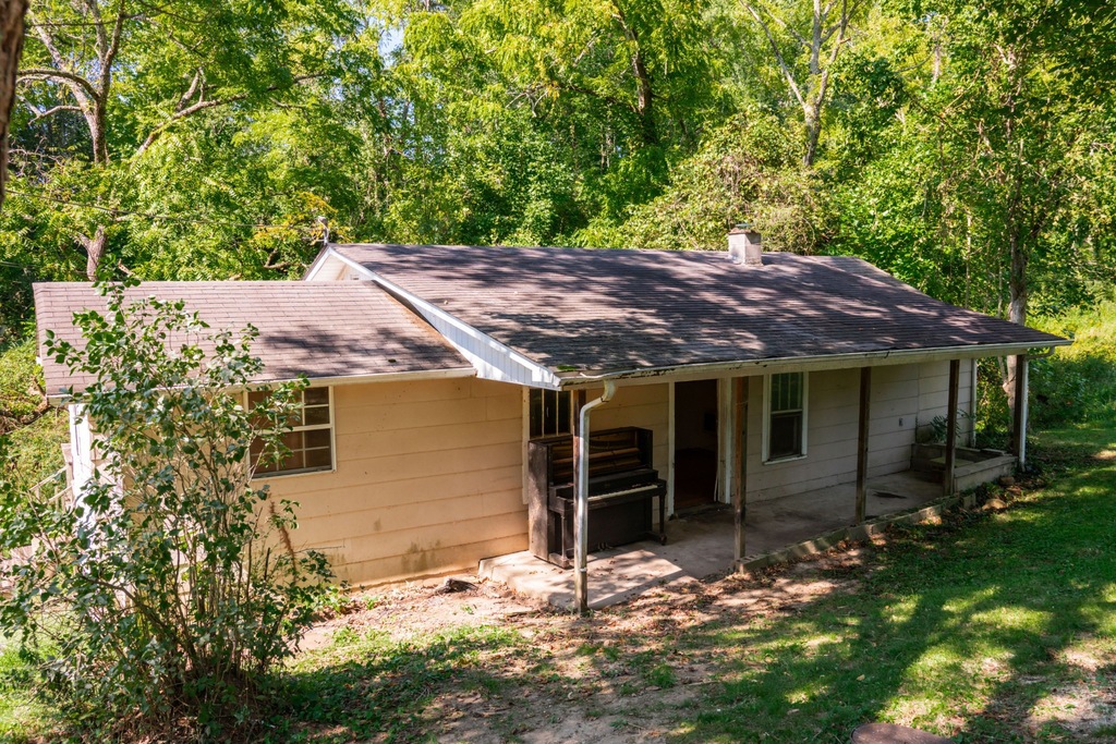 313 W Briar Ave, Jamestown, TN 38556 | MLS# RTC2573869 | Homes.com