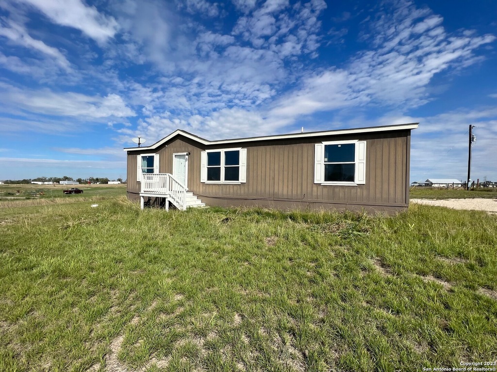 2000 Wosnig Rd, Marion, TX 78124 | MLS# 1730838 | Homes.com