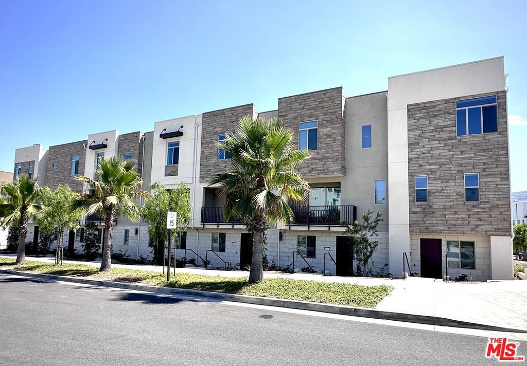 1487 W Vista Way Unit 1455M, San Pedro, CA 90732 | MLS# 24-415211 ...