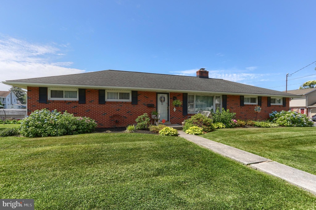 2340 Lehman St, Lebanon, PA 17046 | MLS# PALN2015252 | Homes.com