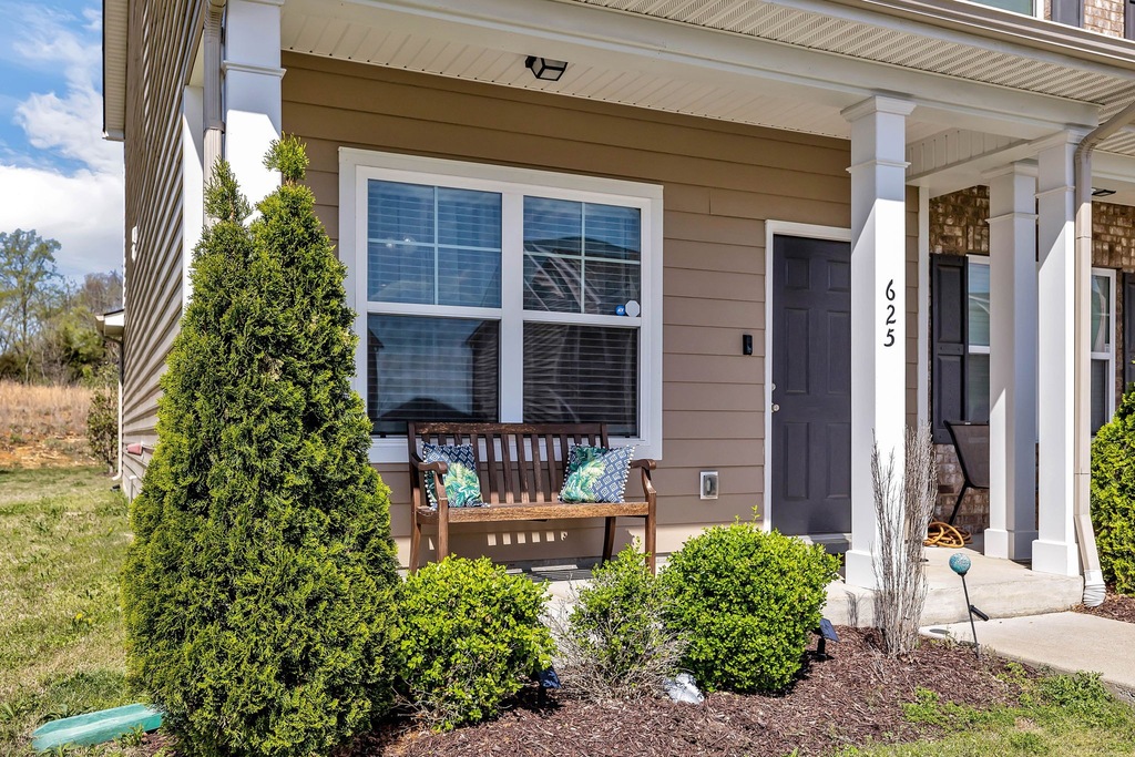 625 Bradburn Village Cir, Nashville, TN 37013 | Homes.com