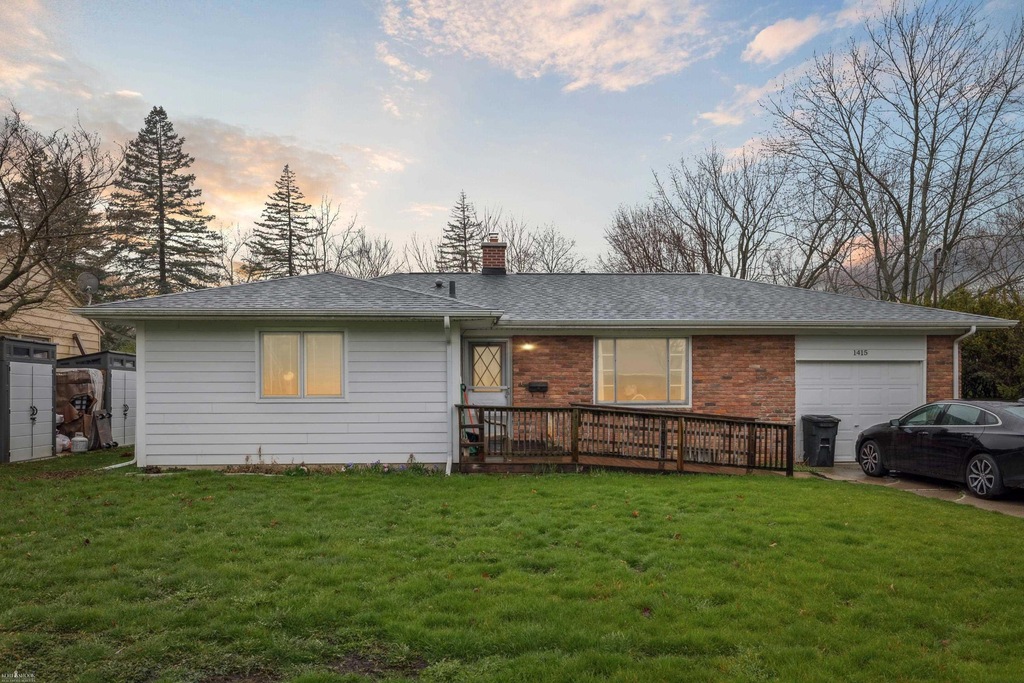 Sold 1415 Cherrylawn St, Owosso, MI 48867 | Homes.com