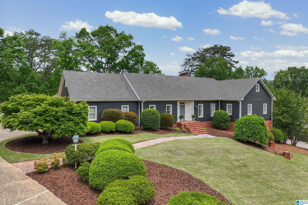 1205 Branchwater Ln, Vestavia, AL 35216 | MLS# 21383494 | Homes.com