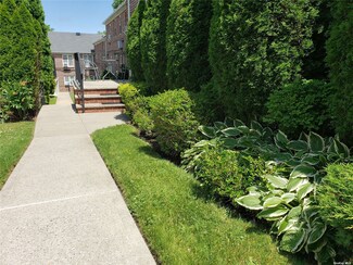 Bayside NY Real Estate & Homes for Sale - Homes.com