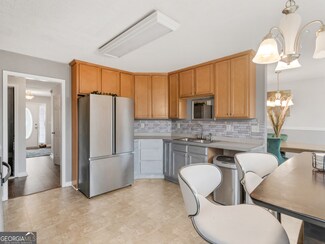 Stockbridge GA Real Estate & Homes for Sale - Homes.com