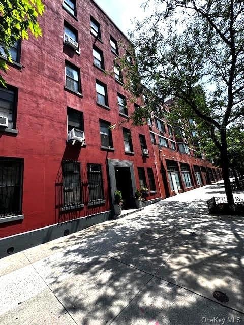 111 W 96th St Unit 10, New York, NY 10025 | MLS# ONEH6297454 | Homes.com