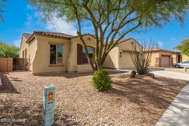 Sold 7883 N Blakey Ln, Tucson, AZ 85743 | Homes.com