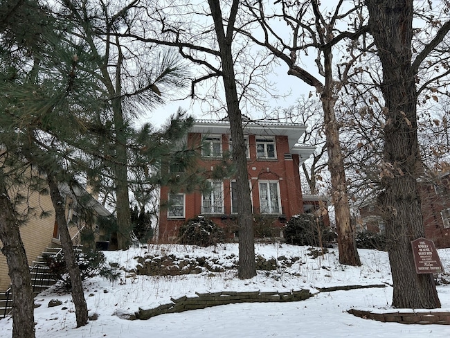 10812 S Longwood Dr, Chicago, IL 60643 | Homes.com