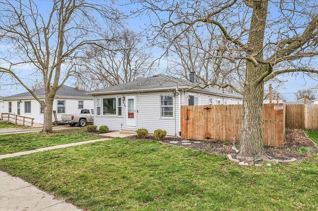 210 North St, Fisher, IL 61843 | MLS# MRD12000288 | Homes.com