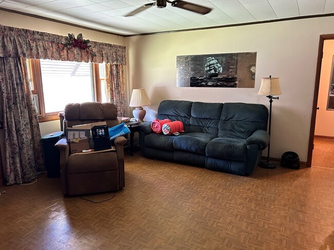 258 Middle Island Creek, Friendly, WV 26146 | MLS# 135487 258 Middle Island Creek, Friendly, WV 26146 | MLS# 135487