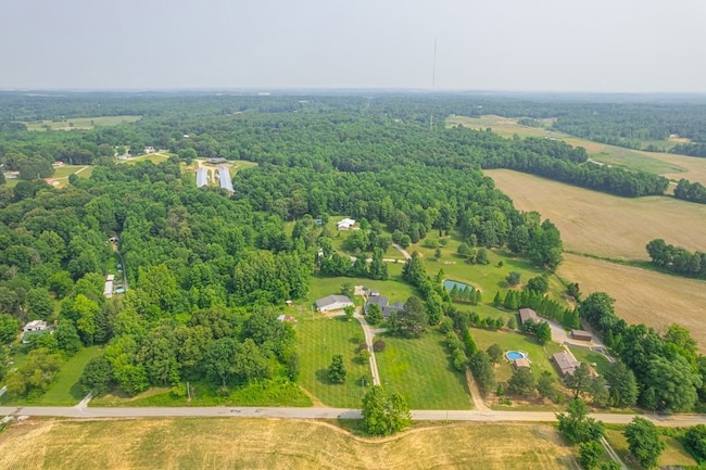 4275 Greenbriar Rd, Utica, KY 42376 | MLS# 87174 | Homes.com