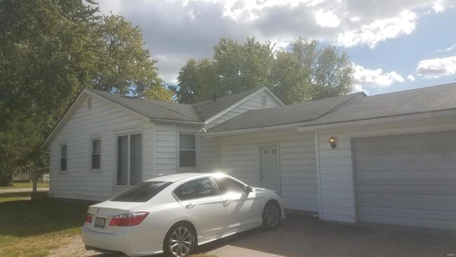 861 Pershing Blvd, East Saint Louis, IL 62203 | Homes.com